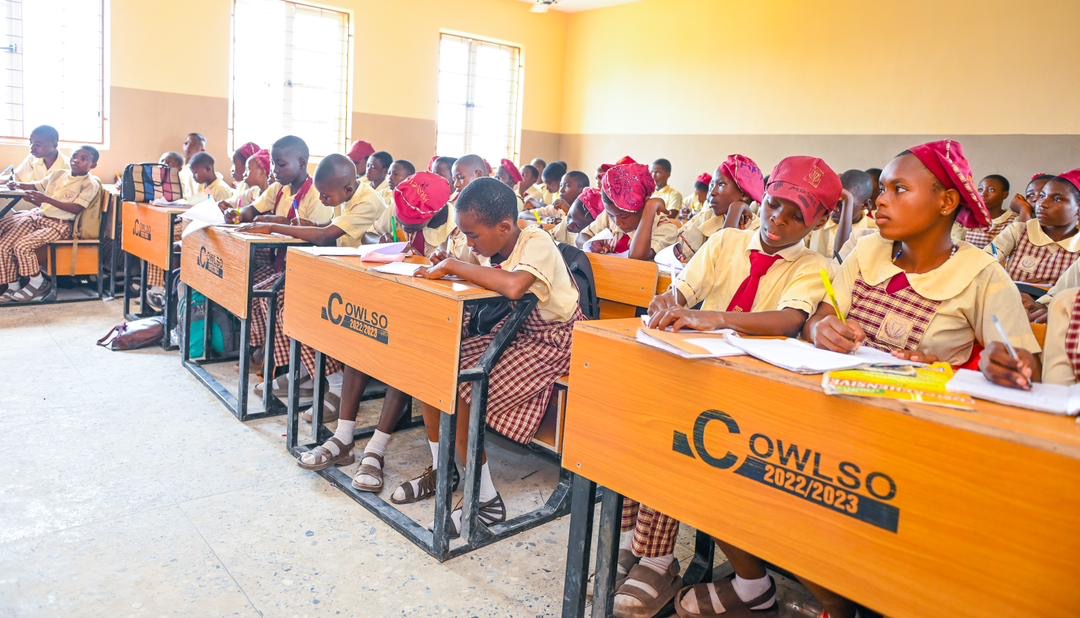 SANWO-OLU INAUGURATES 15-CLASSROOM BLOCK OGOMBO SENIOR HIGH SCHOOL ...